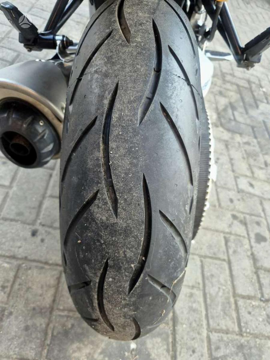 BMW F 650CS 2003 in Prienai, with an engine capacity of 0.65 L and mileage of 68 thousand km for 1350 €, photo 22 on AUTOMOTO.COM.LV