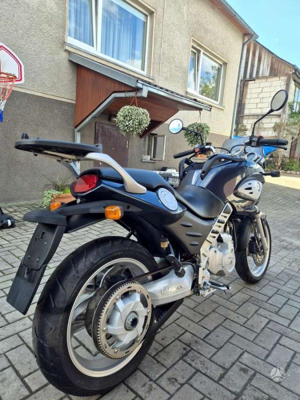 BMW F 650CS 2003 Prienai, ar dzinēja tilpumu 0.65 L un nobraukumu 11 tūkst. km par 1650 €, foto 7 vietnē AUTOMOTO.COM.LV