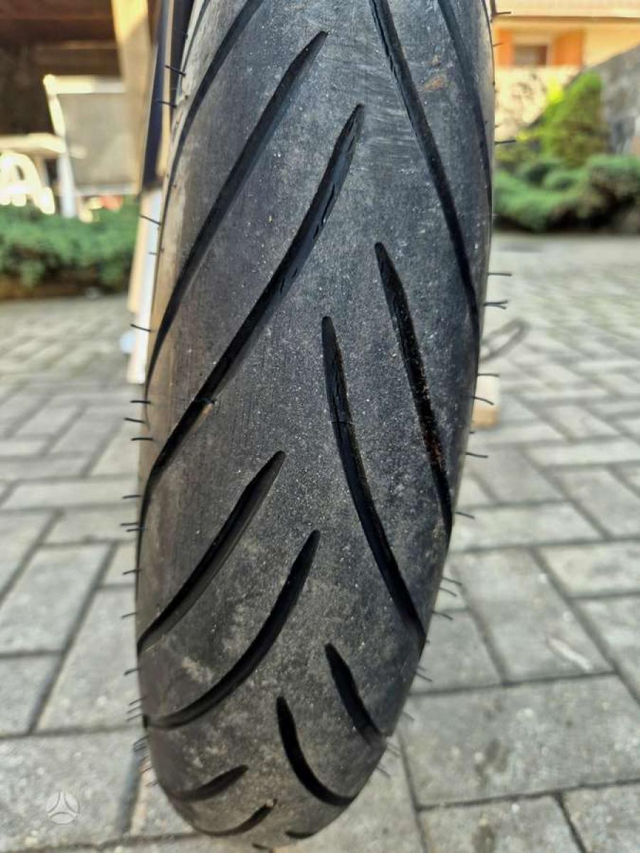 BMW F 650CS 2003 in Prienai, with an engine capacity of 0.65 L and mileage of 11 thousand km for 1650 €, photo 26 on AUTOMOTO.COM.LV