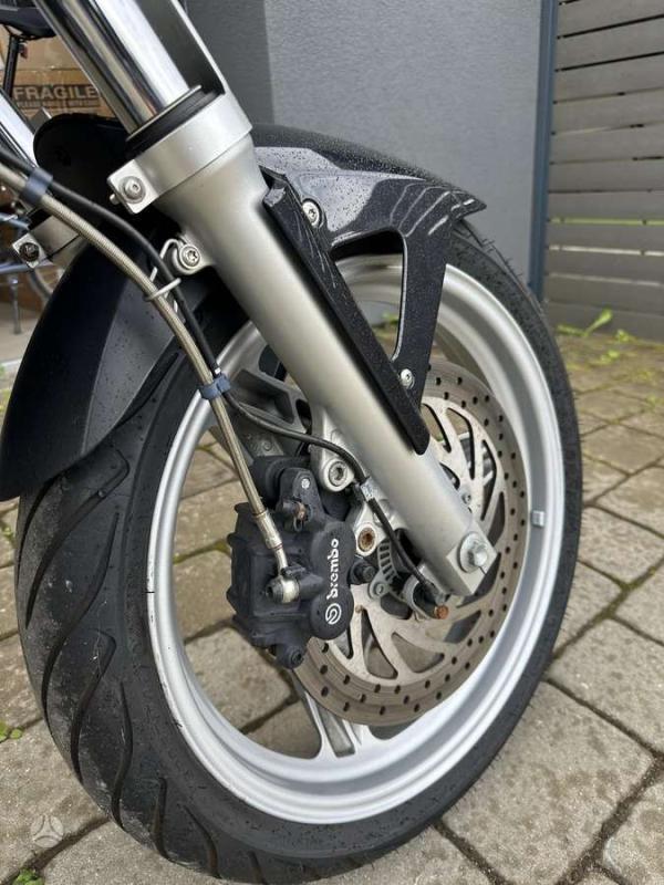 BMW F 650CS 2004 Viļņa, ar dzinēja tilpumu 0.65 L un nobraukumu 46 tūkst. km par 1600 €, foto 7 vietnē AUTOMOTO.COM.LV