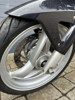 BMW F 650CS 2004 Viļņa, ar dzinēja tilpumu 0.65 L un nobraukumu 46 tūkst. km par 1600 €, foto 13 vietnē AUTOMOTO.COM.LV