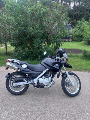Melns BMW F 650GS 2001 Viļņa, ar dzinēja tilpumu 0.65 L un nobraukumu 39 tūkst. km par 2299 €, foto 3 vietnē AUTOMOTO.COM.LV