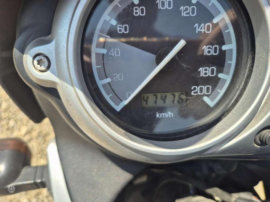 Черный БМВ F 650GS 2001 в Каунас, объемом двигателя 0.65 л и пробегом 47 тыс. км за 2200 €, фото 4 на AUTOMOTO.COM.LV