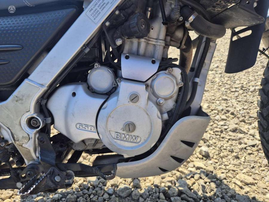 Черный БМВ F 650GS 2001 в Каунас, объемом двигателя 0.65 л и пробегом 47 тыс. км за 2200 €, фото 10 на AUTOMOTO.COM.LV