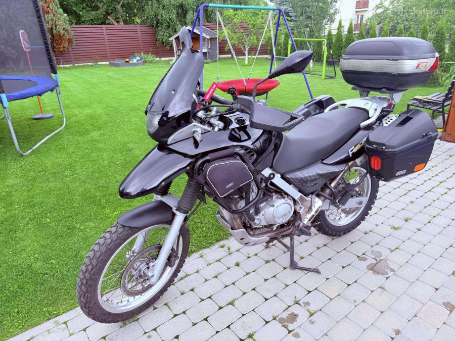 Black BMW F 650GS 2003 in Vilnius, with an engine capacity of 0.65 L and mileage of 54 thousand km for 2400 €, photo 3 on AUTOMOTO.COM.LV