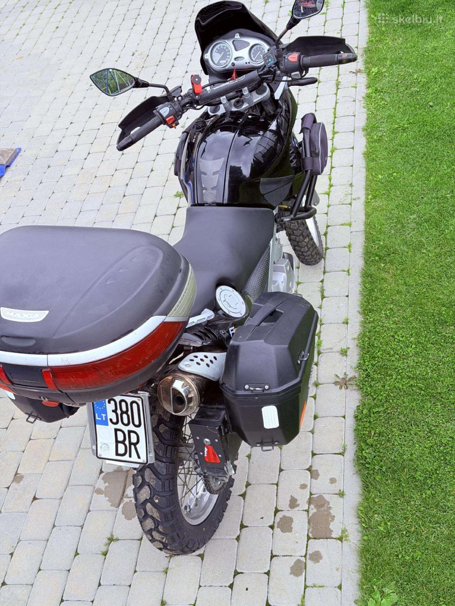 Black BMW F 650GS 2003 in Vilnius, with an engine capacity of 0.65 L and mileage of 54 thousand km for 2400 €, photo 6 on AUTOMOTO.COM.LV