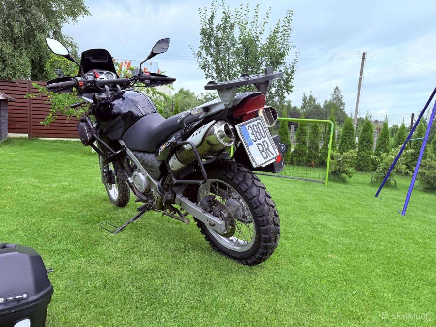 Black BMW F 650GS 2003 in Vilnius, with an engine capacity of 0.65 L and mileage of 54 thousand km for 2400 €, photo 12 on AUTOMOTO.COM.LV