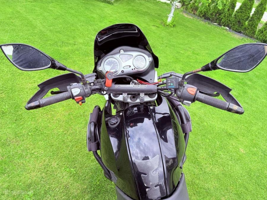 Black BMW F 650GS 2003 in Vilnius, with an engine capacity of 0.65 L and mileage of 54 thousand km for 2400 €, photo 13 on AUTOMOTO.COM.LV