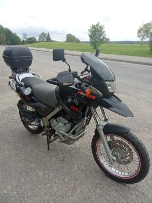 Melns BMW F 650GS 2004 Telšiai, ar dzinēja tilpumu 0.65 L un nobraukumu 76 tūkst. km par 2300 €, foto  vietnē AUTOMOTO.COM.LV