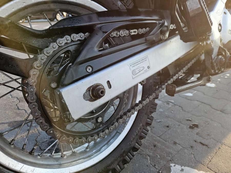 Melns BMW F 650GS 2004 Viļņa, ar dzinēja tilpumu 0.65 L un nobraukumu 18 tūkst. km par 2300 €, foto 9 vietnē AUTOMOTO.COM.LV
