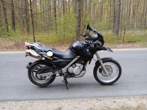 Black BMW F 650GS 2004 in Vilnius, with an engine capacity of 0.65 L and mileage of 94 thousand km for 1750 €, photo 3 on AUTOMOTO.COM.LV
