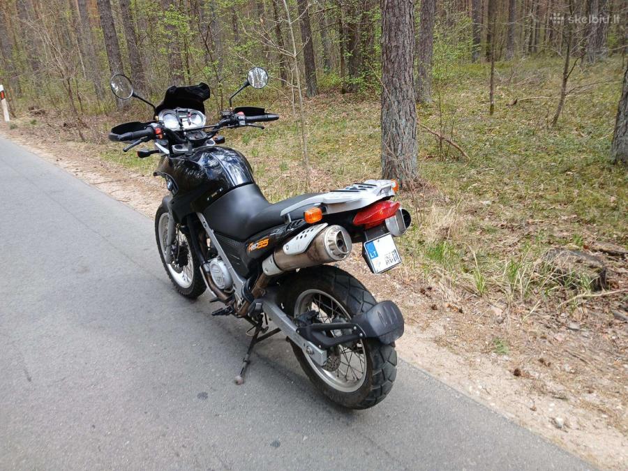 Black BMW F 650GS 2004 in Vilnius, with an engine capacity of 0.65 L and mileage of 94 thousand km for 1750 €, photo 5 on AUTOMOTO.COM.LV