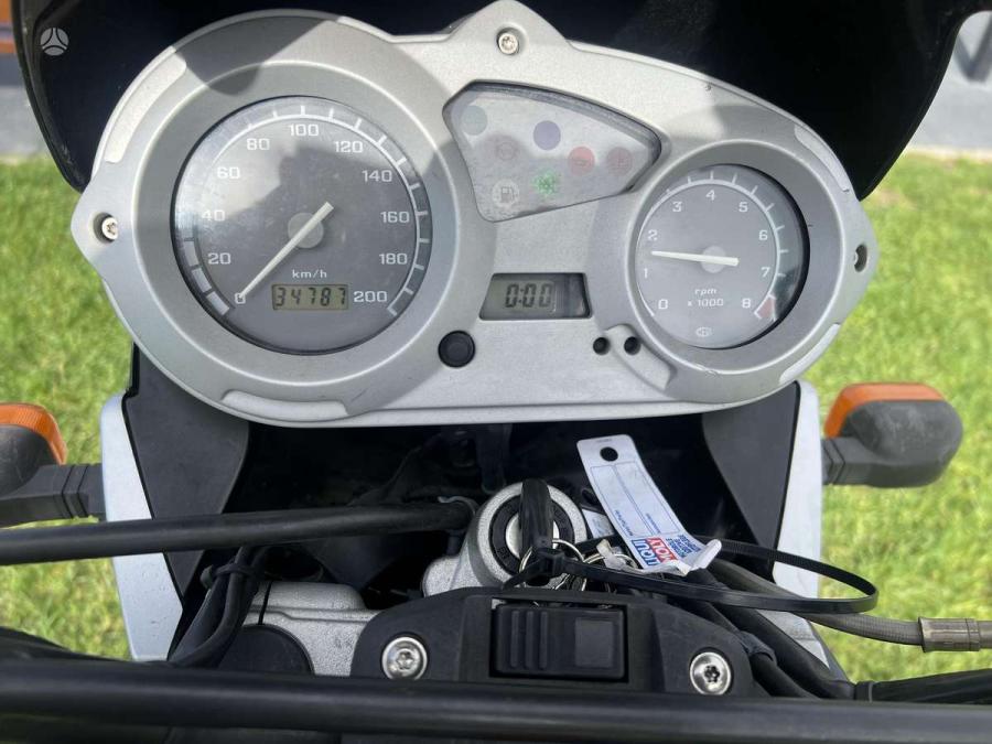 Black BMW F 650GS 2005 in Klaipeda, with an engine capacity of 0.65 L and mileage of 34 thousand km for 1950 €, photo 10 on AUTOMOTO.COM.LV