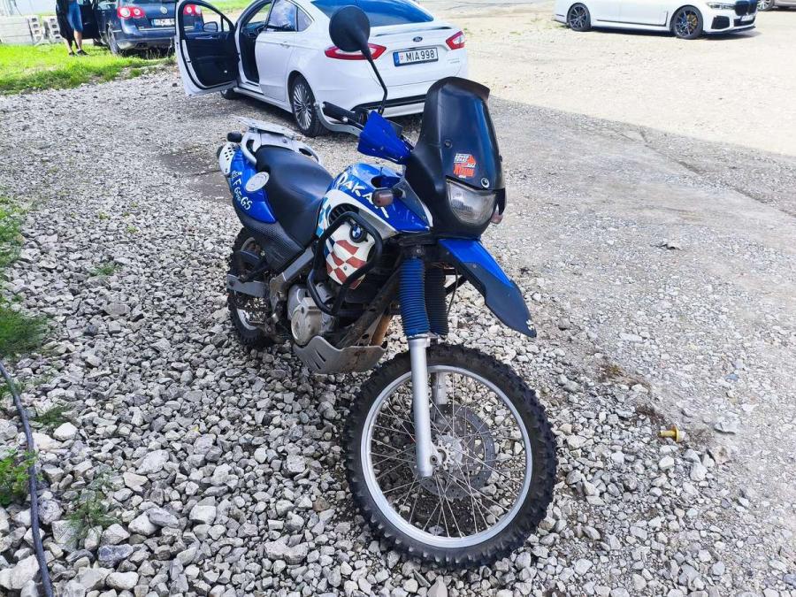 Blue BMW F 650GS 2001 in Vilnius, with an engine capacity of 0.65 L and mileage of 80 thousand km for 2000 €, photo 4 on AUTOMOTO.COM.LV