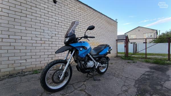 Синий БМВ F 650GS 2003 в Каунас, объемом двигателя 0.65 л и пробегом 49 тыс. км за 1800 €, фото 1 на AUTOMOTO.COM.LV