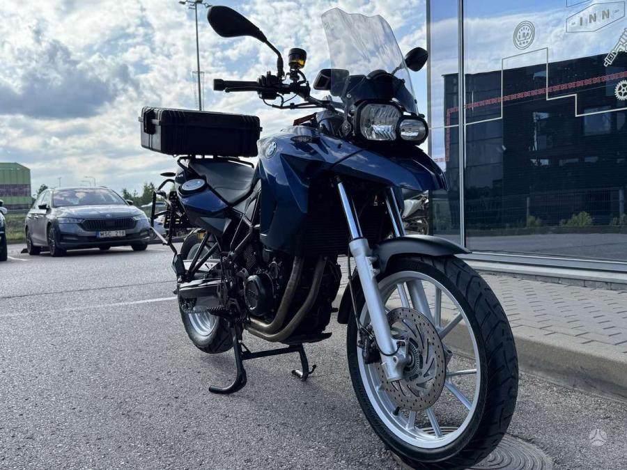 Blue BMW F 650GS 2011 in Vilnius, with an engine capacity of 0.80 L and mileage of 21 thousand km for 4199 €, photo 8 on AUTOMOTO.COM.LV