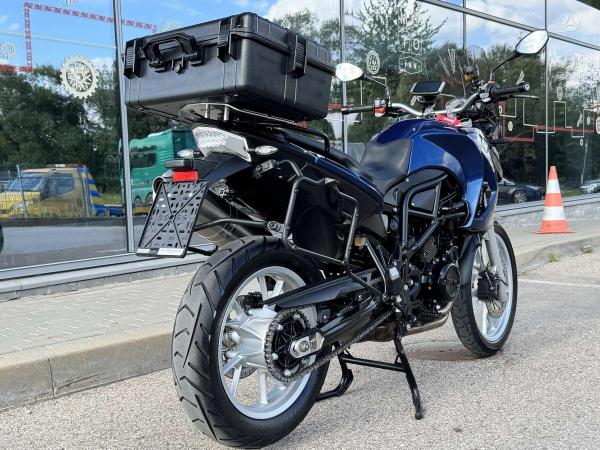 BMW F 650GS 2011 in Vilnius on AUTOMOTO.COM.LV Blue BMW F 650GS 2011 in Vilnius, with an engine capacity of 0.80 L and mileage of 21 thousand km for 4199 €, photo 10 on AUTOMOTO.COM.LV