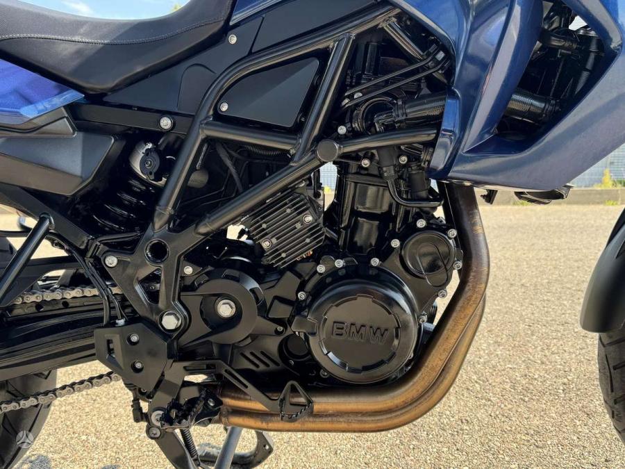 Blue BMW F 650GS 2011 in Vilnius, with an engine capacity of 0.80 L and mileage of 21 thousand km for 4199 €, photo 14 on AUTOMOTO.COM.LV