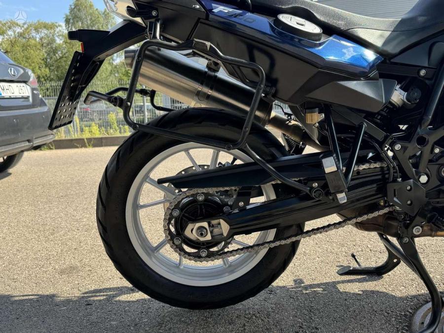 Blue BMW F 650GS 2011 in Vilnius, with an engine capacity of 0.80 L and mileage of 21 thousand km for 4199 €, photo 16 on AUTOMOTO.COM.LV