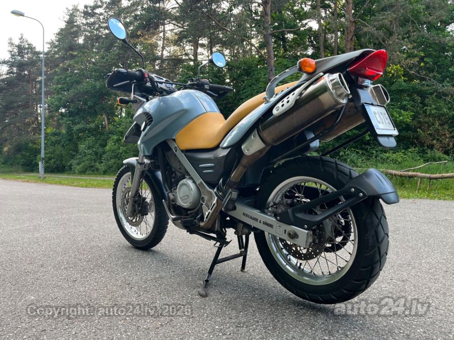 Grey BMW F 650GS 2000 in Saue, with an engine capacity of 0.65 L and mileage of 67 thousand km for 2500 €, photo 13 on AUTOMOTO.COM.LV