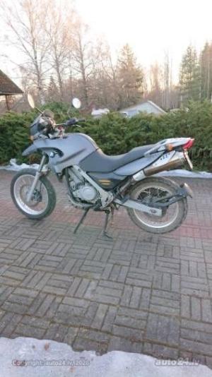 Grey BMW F 650GS 2001 in Tartu, with an engine capacity of 0.65 L and mileage of 31 thousand km for 2999 €, photo 4 on AUTOMOTO.COM.LV
