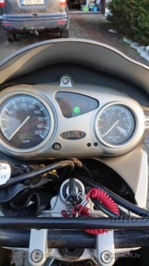 Grey BMW F 650GS 2001 in Tartu, with an engine capacity of 0.65 L and mileage of 31 thousand km for 2999 €, photo 7 on AUTOMOTO.COM.LV