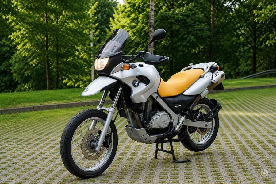 Pelēks BMW F 650GS 2003 Viļņa, ar dzinēja tilpumu 0.00 L un nobraukumu 33 tūkst. km par 1700 €, foto 4 vietnē AUTOMOTO.COM.LV