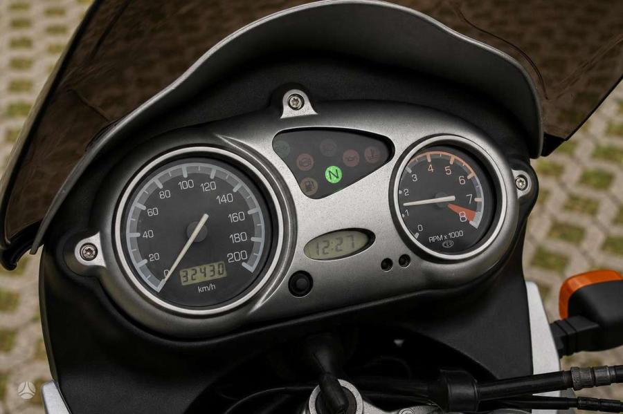 Pelēks BMW F 650GS 2003 Viļņa, ar dzinēja tilpumu 0.00 L un nobraukumu 33 tūkst. km par 1700 €, foto 12 vietnē AUTOMOTO.COM.LV