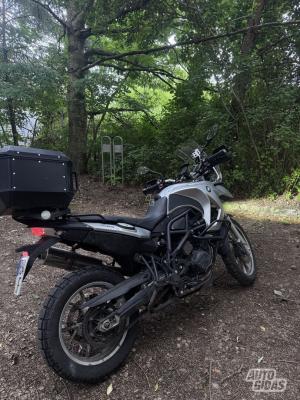 Grey BMW F 650GS 2009 in Vilnius, with an engine capacity of 0.80 L and mileage of 80 thousand km for 3900 €, photo 6 on AUTOMOTO.COM.LV