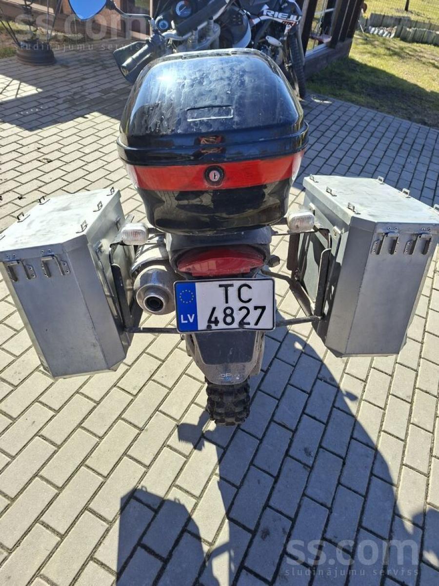 БМВ F 650GS 1999 в Елгава, объемом двигателя 0.65 л и пробегом 0 тыс. км за 1200 €, фото 4 на AUTOMOTO.COM.LV