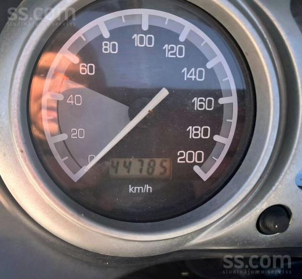БМВ F 650GS 2002 в Лимбажи, объемом двигателя 0.65 л и пробегом 0 тыс. км за 2100 €, фото 4 на AUTOMOTO.COM.LV