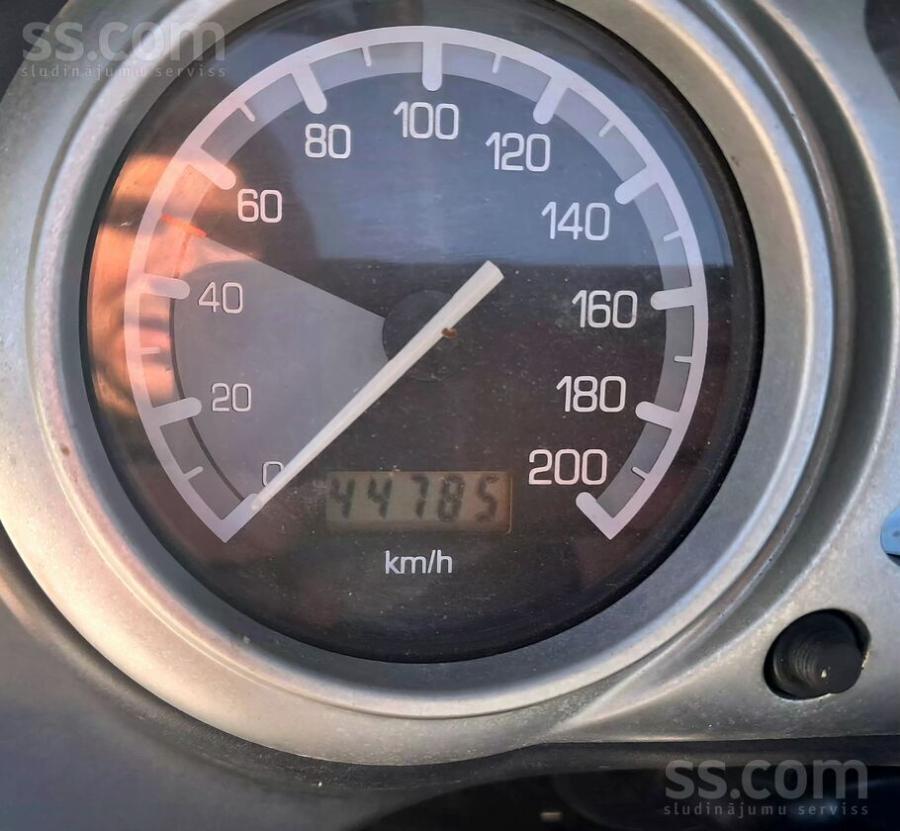 БМВ F 650GS 2002 в Лимбажи, объемом двигателя 0.65 л и пробегом 0 тыс. км за 2100 €, фото 5 на AUTOMOTO.COM.LV