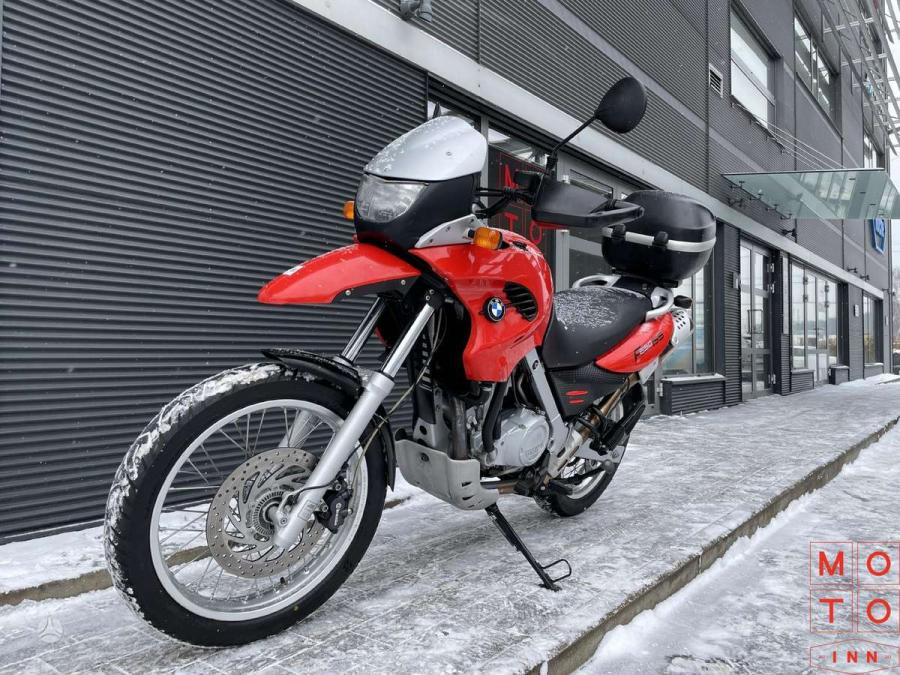Красный БМВ F 650GS 2000 в Рига, объемом двигателя 0.65 л и пробегом 69 тыс. км за 2499 €, фото 1 на AUTOMOTO.COM.LV