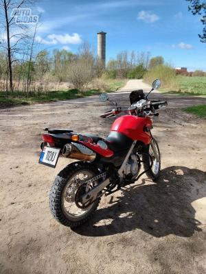 Red BMW F 650GS 2000 in Utena, with an engine capacity of 0.65 L and mileage of 67 thousand km for 1690 €, photo 6 on AUTOMOTO.COM.LV