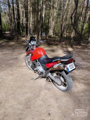 Red BMW F 650GS 2000 in Utena, with an engine capacity of 0.65 L and mileage of 67 thousand km for 1690 €, photo 8 on AUTOMOTO.COM.LV