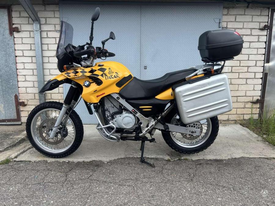 Red BMW F 650GS 2001 in Birstonas, with an engine capacity of 0.65 L and mileage of 42 thousand km for 2499 €, photo 5 on AUTOMOTO.COM.LV