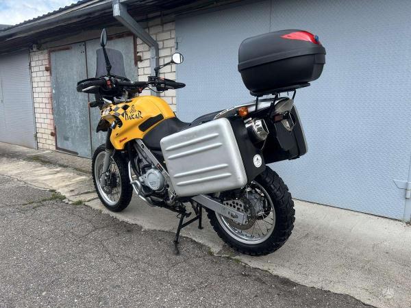Red BMW F 650GS 2001 in Birstonas, with an engine capacity of 0.65 L and mileage of 42 thousand km for 2499 €, photo 6 on AUTOMOTO.COM.LV