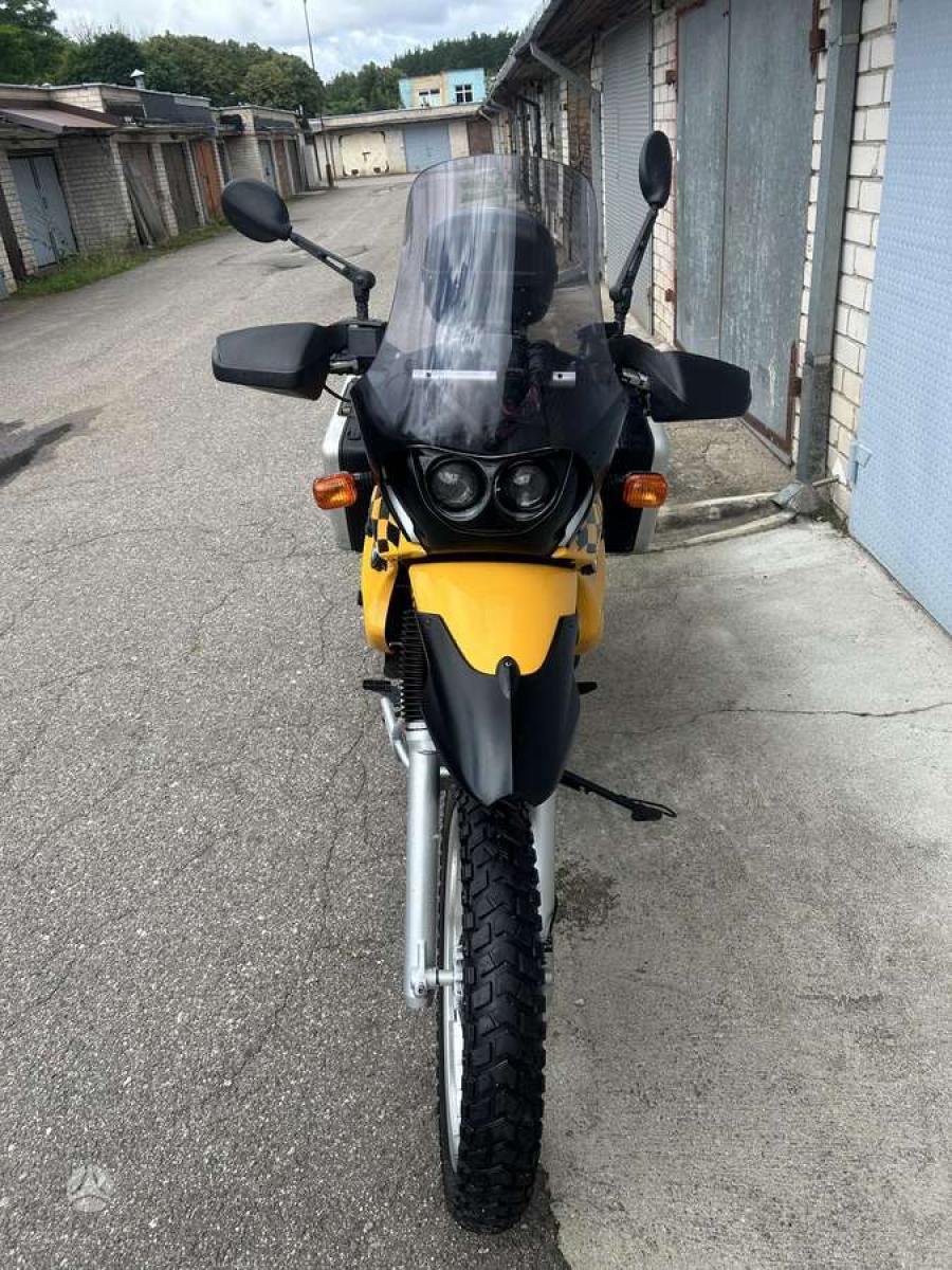Red BMW F 650GS 2001 in Birstonas, with an engine capacity of 0.65 L and mileage of 42 thousand km for 2499 €, photo 8 on AUTOMOTO.COM.LV