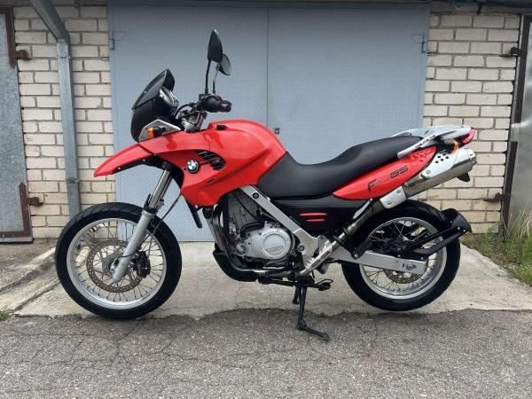 Red BMW F 650GS 2001 in Birstonas, with an engine capacity of 0.65 L and mileage of 45 thousand km for 2350 €, photo 4 on AUTOMOTO.COM.LV