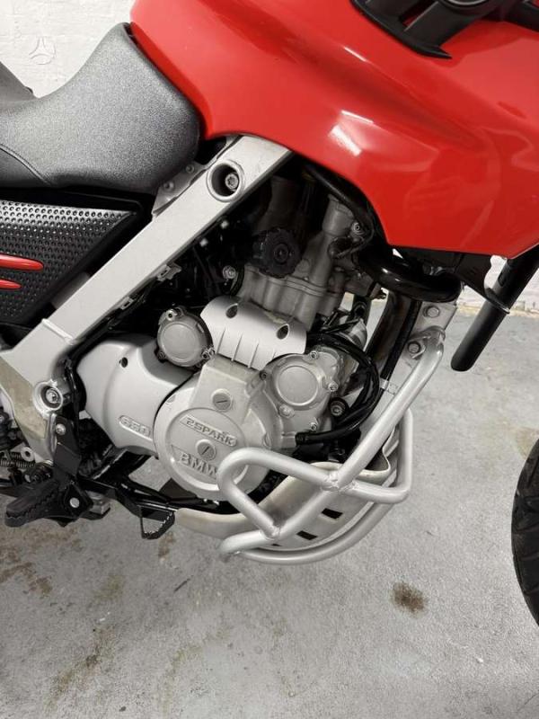 Красный БМВ F 650GS 2006 в Вилкавишкис, объемом двигателя 0.65 л и пробегом 27 тыс. км за 2350 €, фото 6 на AUTOMOTO.COM.LV
