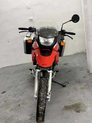 Red BMW F 650GS 2006 in Vilkaviskis, with an engine capacity of 0.65 L and mileage of 27 thousand km for 2350 €, photo 14 on AUTOMOTO.COM.LV