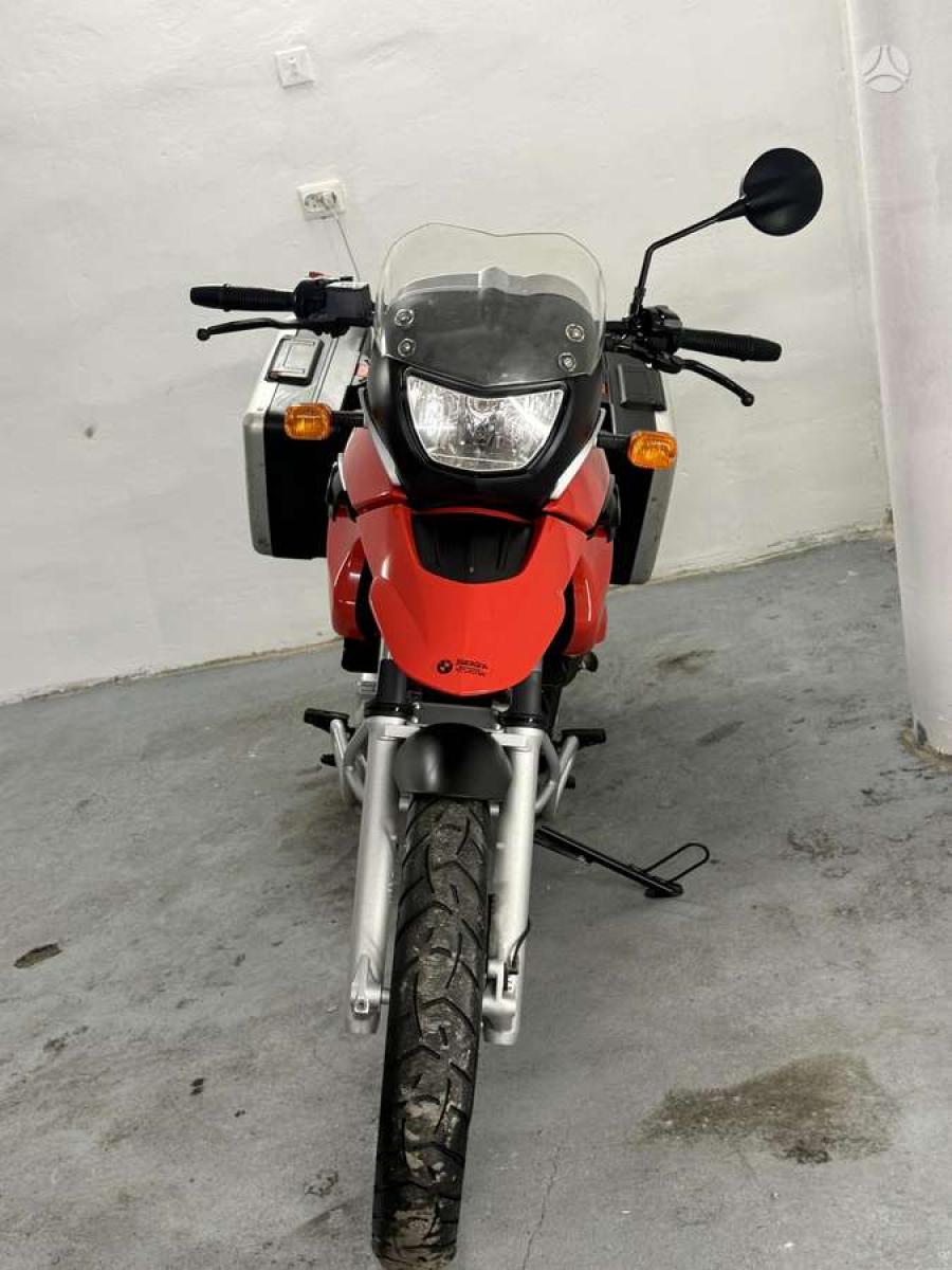 Red BMW F 650GS 2006 in Vilkaviskis, with an engine capacity of 0.65 L and mileage of 27 thousand km for 2350 €, photo 14 on AUTOMOTO.COM.LV