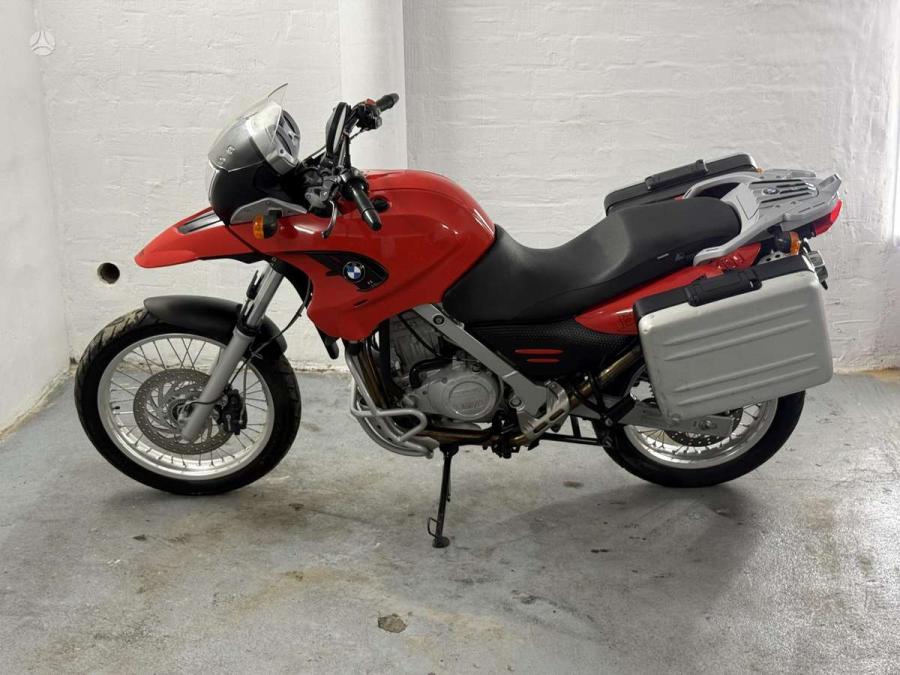 Red BMW F 650GS 2006 in Vilkaviskis, with an engine capacity of 0.65 L and mileage of 27 thousand km for 2350 €, photo 16 on AUTOMOTO.COM.LV