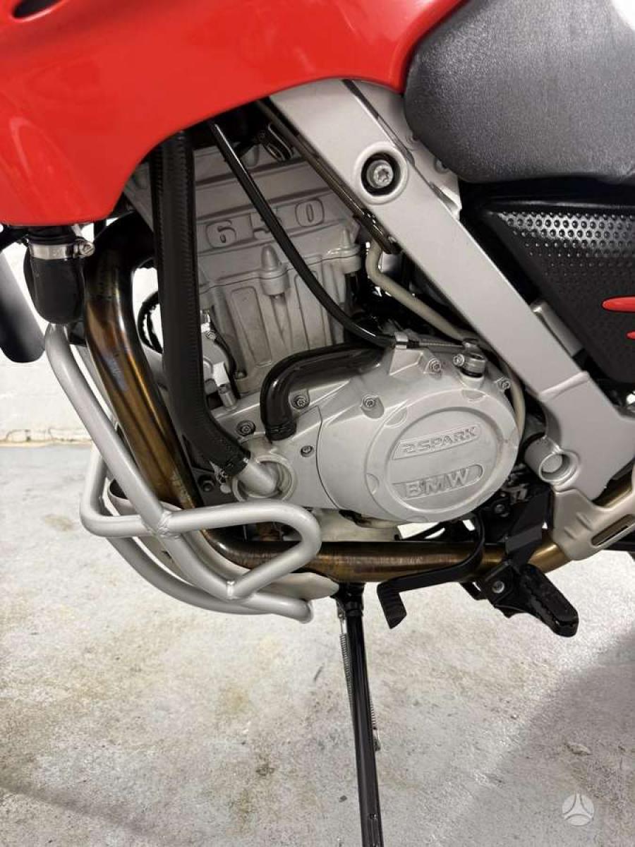 Red BMW F 650GS 2006 in Vilkaviskis, with an engine capacity of 0.65 L and mileage of 27 thousand km for 2350 €, photo 19 on AUTOMOTO.COM.LV