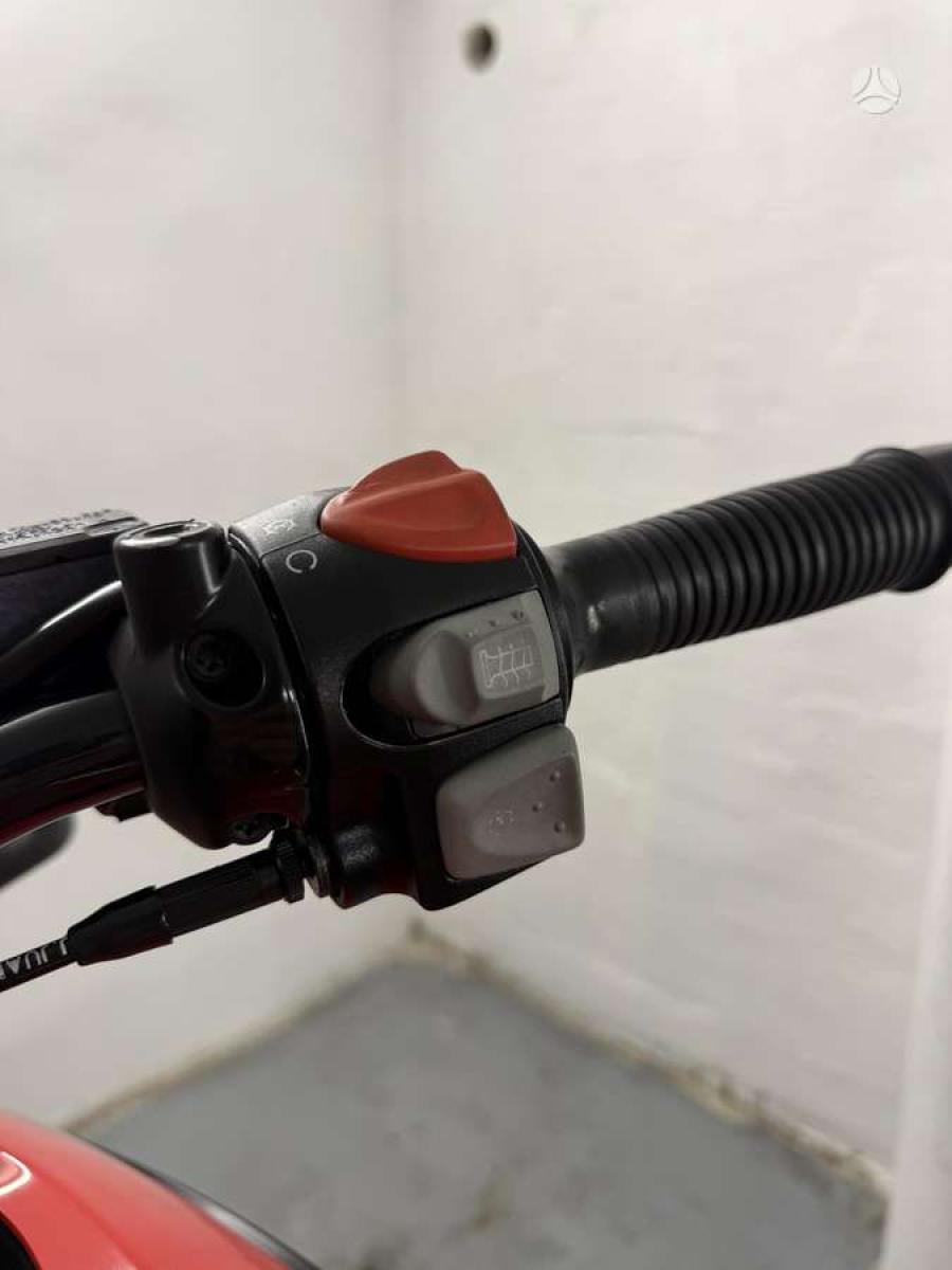 Red BMW F 650GS 2006 in Vilkaviskis, with an engine capacity of 0.65 L and mileage of 27 thousand km for 2350 €, photo 23 on AUTOMOTO.COM.LV
