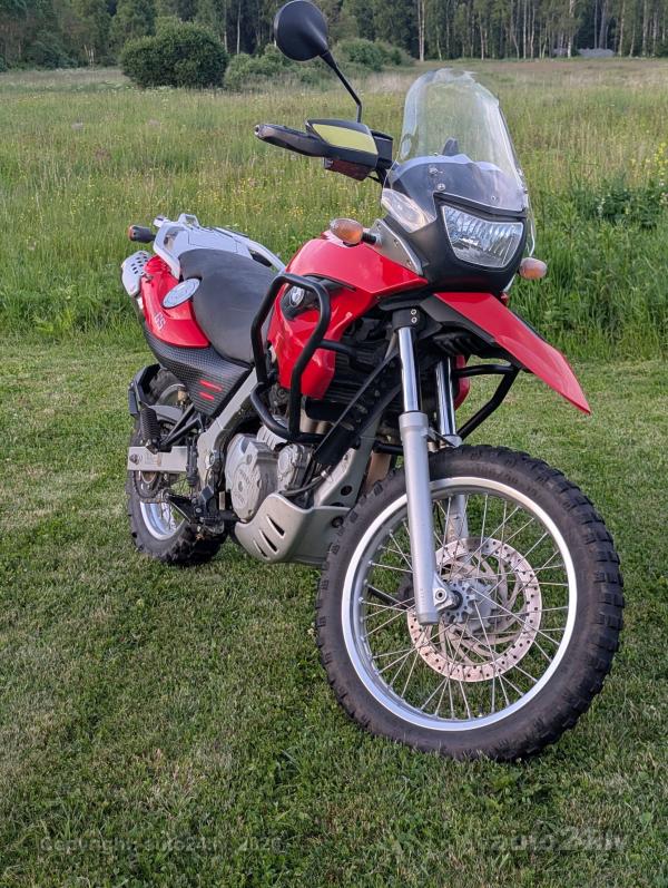 Красный БМВ F 650GS 2007 в Таллин, объемом двигателя 0.65 л и пробегом 31 тыс. км за 3200 €, фото 4 на AUTOMOTO.COM.LV