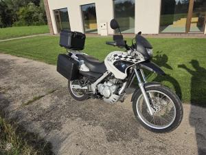 Белый БМВ F 650GS 2002 в Друскининкай, объемом двигателя 0.65 л и пробегом 39 тыс. км за 2480 €, фото 3 на AUTOMOTO.COM.LV