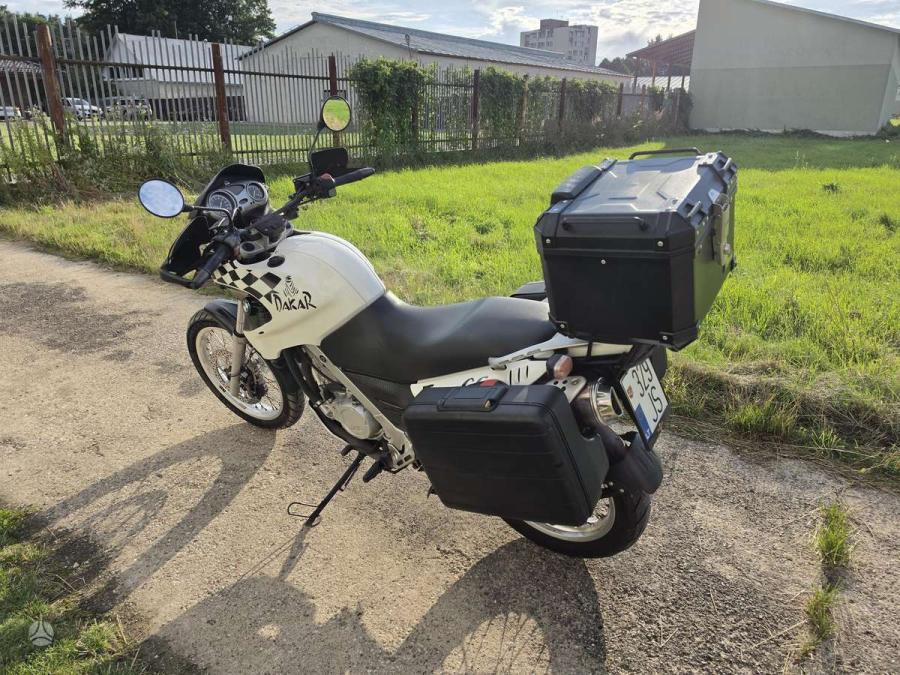 Белый БМВ F 650GS 2002 в Друскининкай, объемом двигателя 0.65 л и пробегом 39 тыс. км за 2480 €, фото 15 на AUTOMOTO.COM.LV