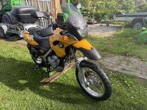 Dzeltens BMW F 650GS 2000 Kauņa, ar dzinēja tilpumu 0.65 L un nobraukumu 71 tūkst. km par 1800 €, foto 4 vietnē AUTOMOTO.COM.LV
