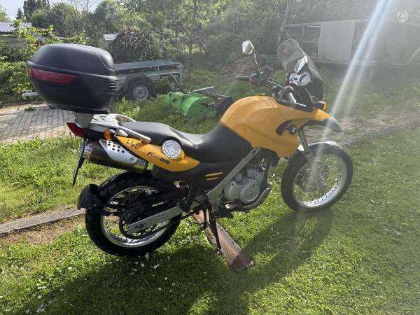 Dzeltens BMW F 650GS 2000 Kauņa, ar dzinēja tilpumu 0.65 L un nobraukumu 71 tūkst. km par 1800 €, foto 4 vietnē AUTOMOTO.COM.LV